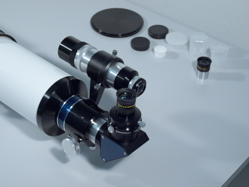 Telescope Specialists - ED APO Refractor 127mm f/7.5